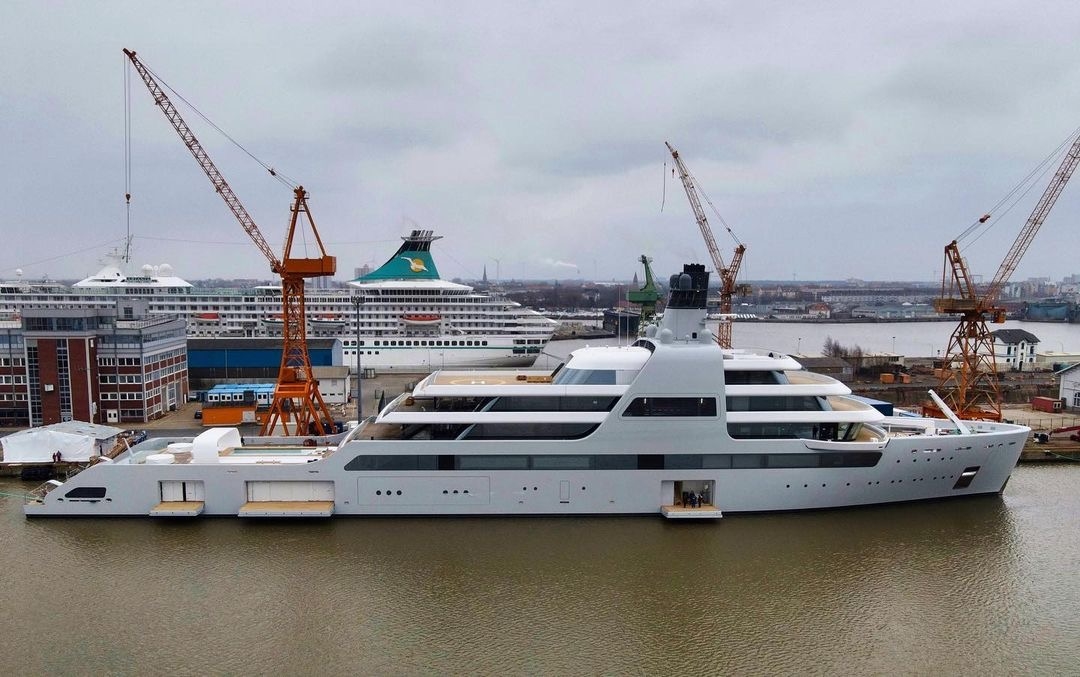 140m Explorer Yacht Solaris Departs for Sea Trials - Yachting Blog ...
